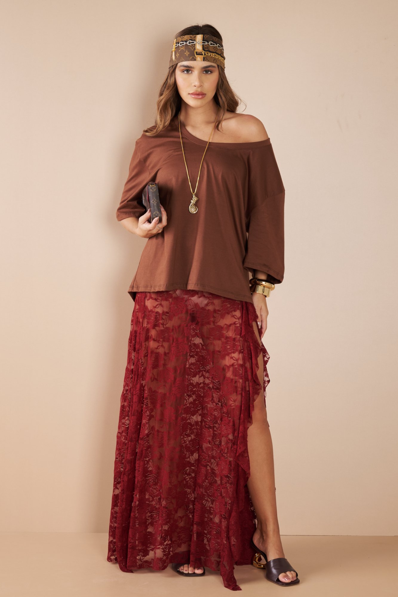 Saia Longa Susan Com Babado Na Fenda De Renda Sem Forro